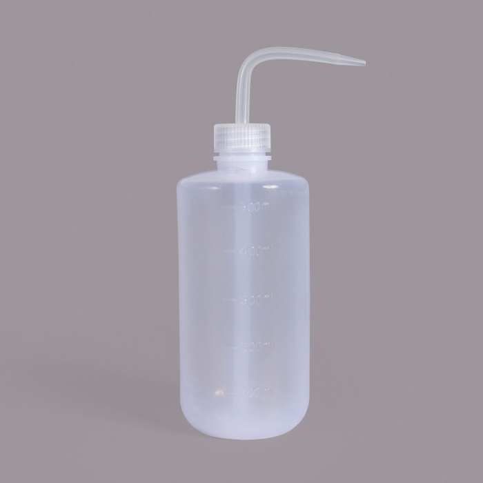 500ml Plastic Rinse / Wash Squeeze Bottle - Killer Beauty